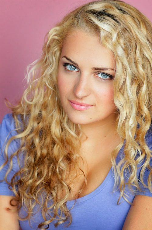 Ali Stroker | Wiki Glee France | Fandom