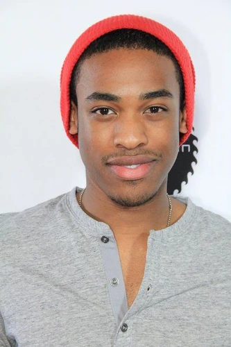 Titus Makin Jr. | Glee Wiki | Fandom