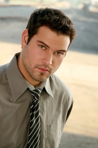 Max Adler | Wiki Glee France | Fandom