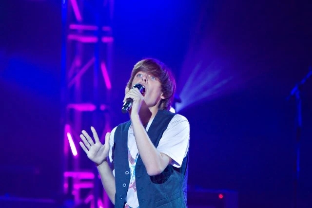 Caden Michael Gray | Wiki Glee France | Fandom