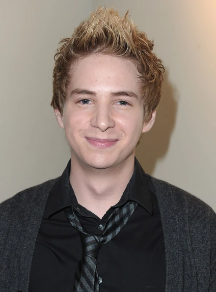 Justin Castor | Wiki Glee France | Fandom