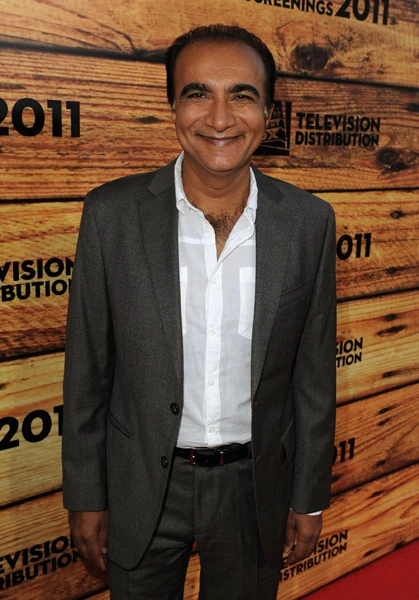 Iqbal Theba | Wiki Glee France | Fandom
