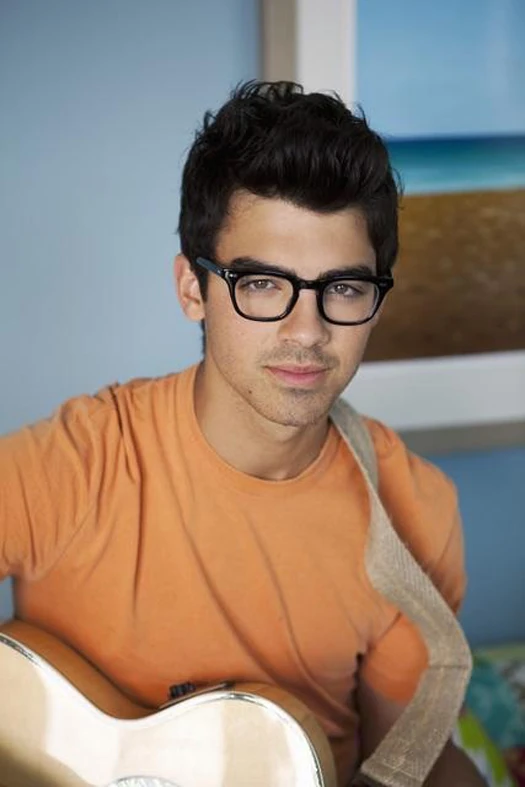 Aaron Lyons | Glee: The Alpha Chordz Wiki | Fandom