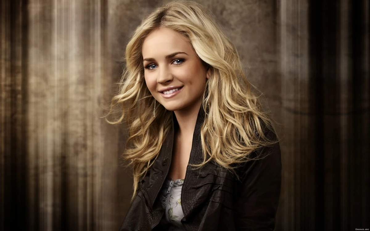 Becca White | Glee: The Future of Us Wiki | Fandom