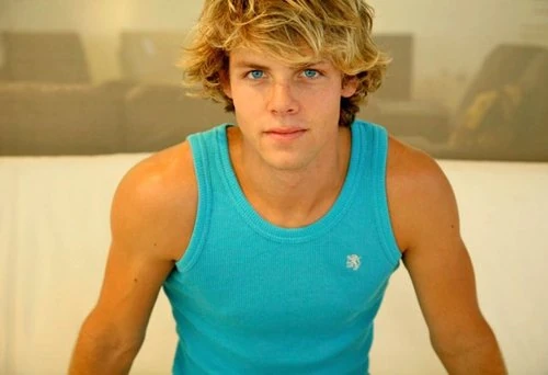 Colton Ersando | Glee: The Soul Scrapers Wiki | Fandom