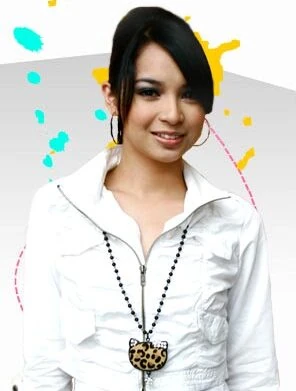 Ryza Cenon | GMA Network Wiki | Fandom