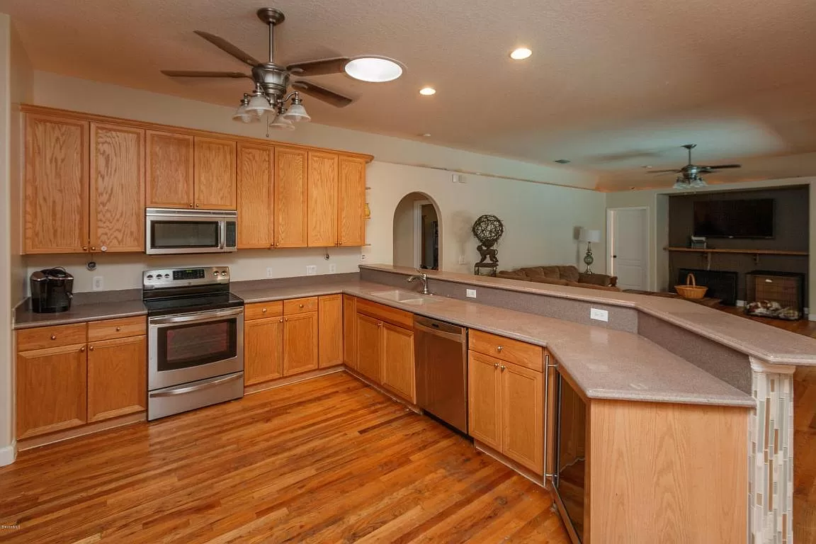 Ariana Grande World House/Gallery of house rooms/Kitchens | GMCerealFan ...