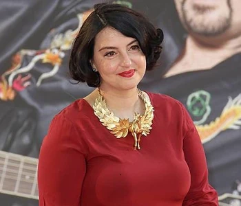 Rebecca Gethings | The Golden Throats Wiki | Fandom
