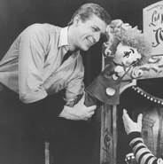 Kevin Colson | The Golden Throats Wiki | Fandom