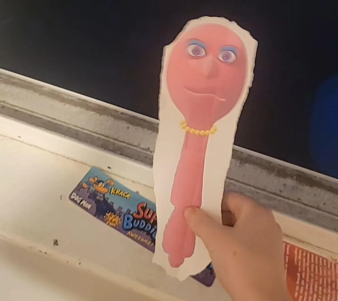 Spooky spoon | Gomez the funni artist Wiki | Fandom
