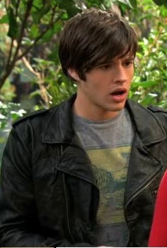 Evan | Good Luck Charlie Wiki | Fandom