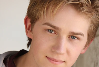 Martin Spanjers Good Luck Charlie