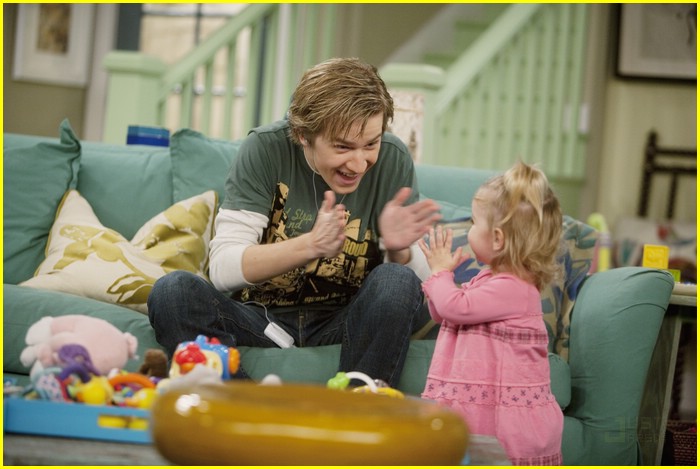 Butt Dialing Duncansgallery Good Luck Charlie Wiki Fandom