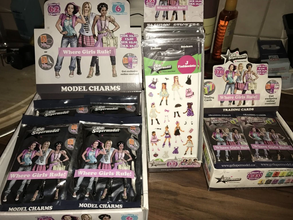 Sammelkarten | GoSupermodel Wiki | Fandom