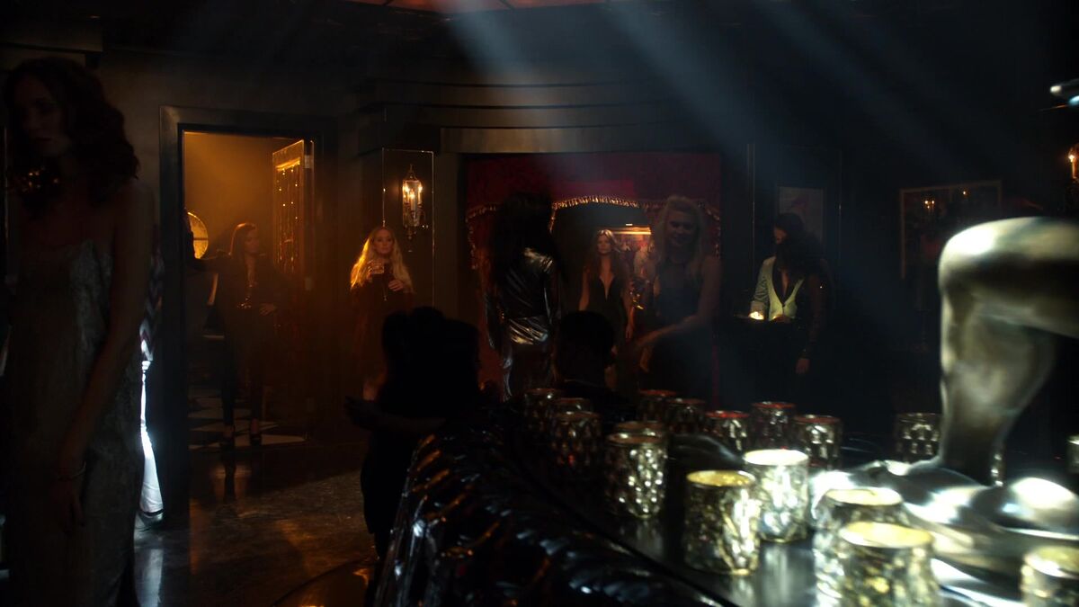 The Sirens Base Gotham Wiki Fandom