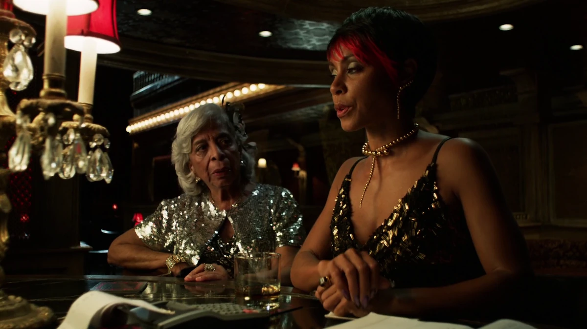 Maggie (singer) | Gotham Wiki | Fandom