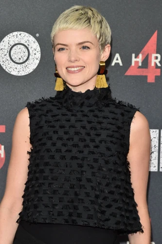 Erin Richards | Gotham Wiki | Fandom