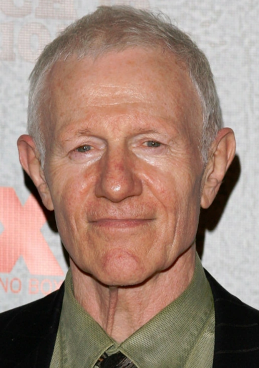 Raymond J. Barry | Gotham Wiki | Fandom