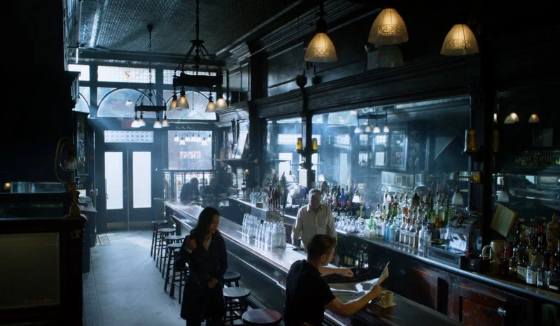 Bar de Gotham | Gotham Wiki | Fandom