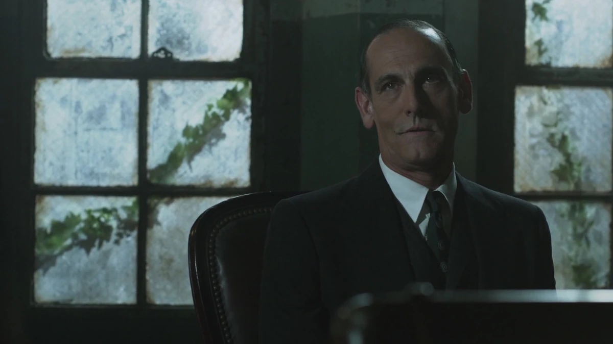 Reed | Gotham Wiki | Fandom