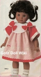 1992 GEORGIA - Soft Standing 19" WEICHSTEHPUPPE 11063 | Gotz Doll Wiki ...