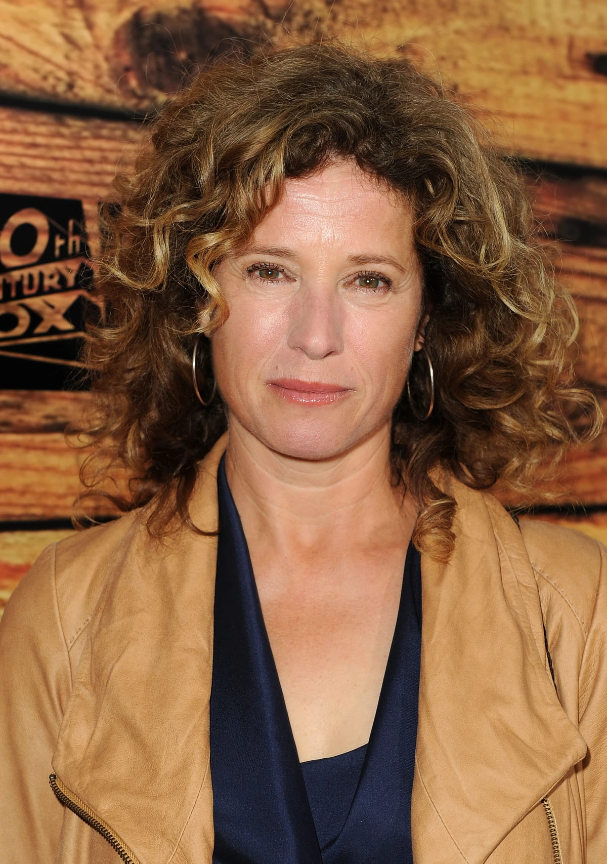 Nancy Travis Images