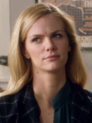 Mallory Hanson | Grace and Frankie Wiki | Fandom