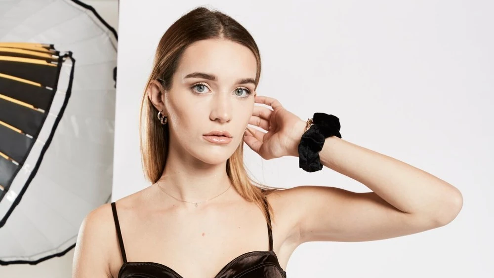 Sarah Ahrend | Grace's International top model series Wiki | Fandom