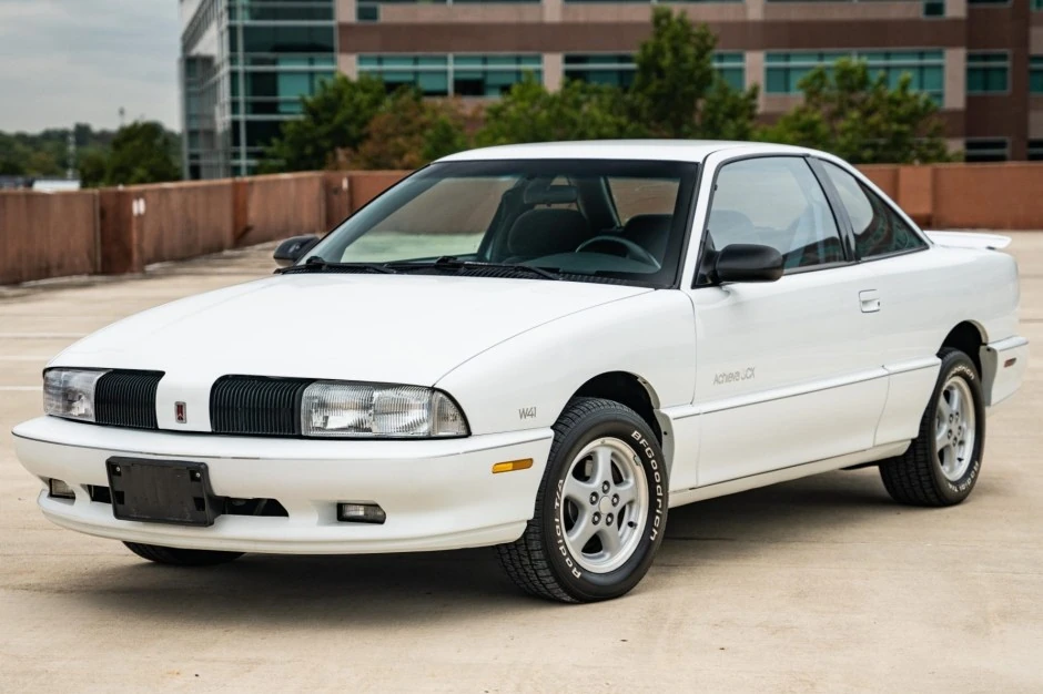 Oldsmobile Achieva SCX '92 | Gran turismo-Fanon Wiki | Fandom