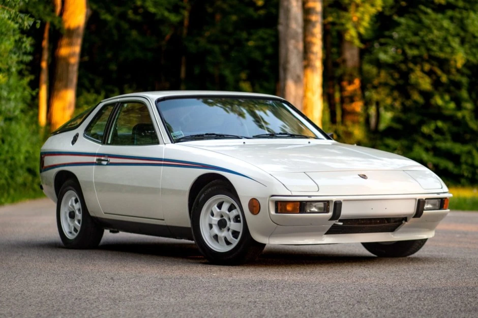 Porsche 924 Martini Championship Edition '77 | Gran turismo-Fanon Wiki ...
