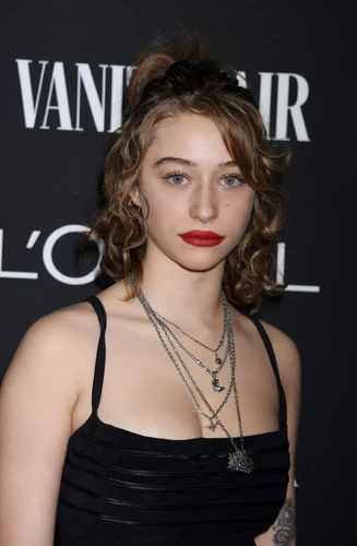 Odessa A'zion | Grand Army Wiki | Fandom