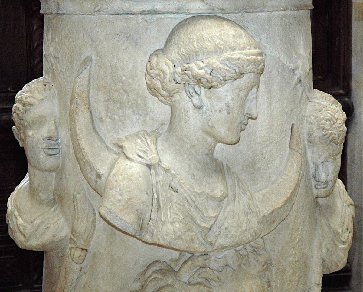 Selene | Greek Mythology Wiki | Fandom