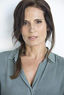 Lisa Roumain | Grey's Anatomy Universe Wiki | Fandom