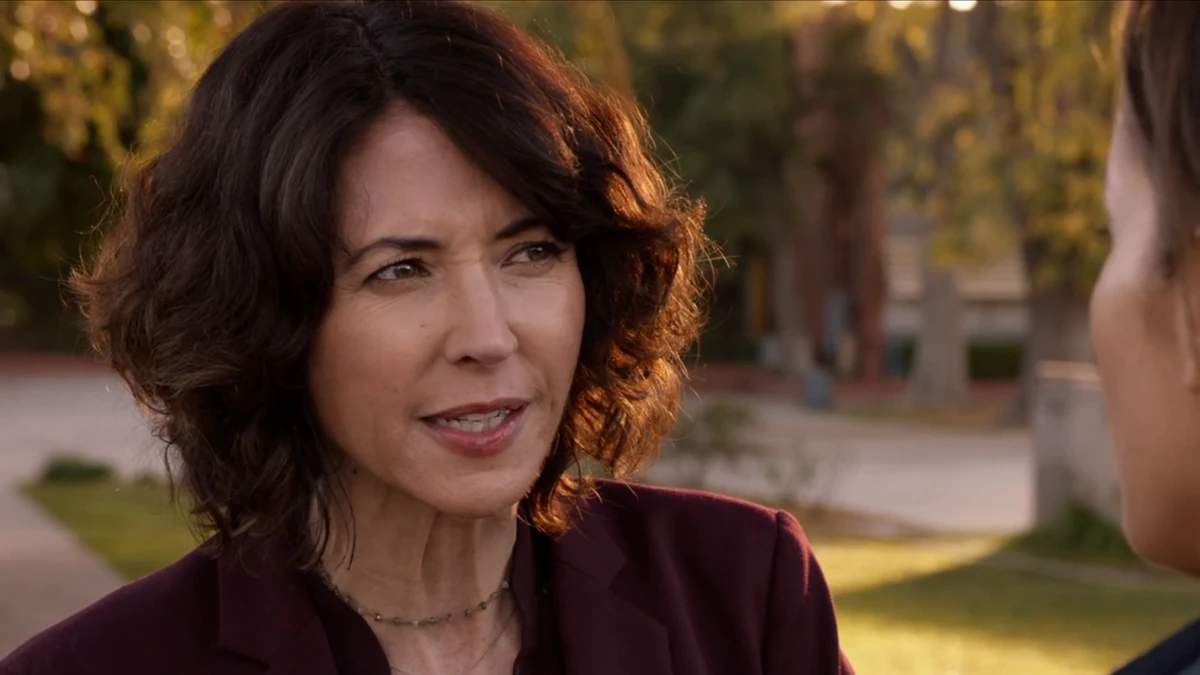 Principal Linsley | Grey's Anatomy Universe Wiki | Fandom
