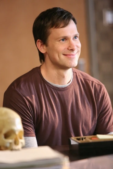 Nick Calhoun | Grey's Anatomy Universe Wiki | Fandom