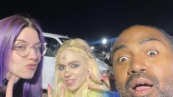 Various Selfies/2022 | Grimes Wiki | Fandom