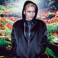 Q/2016/Photoshoot | Grimes Wiki | Fandom