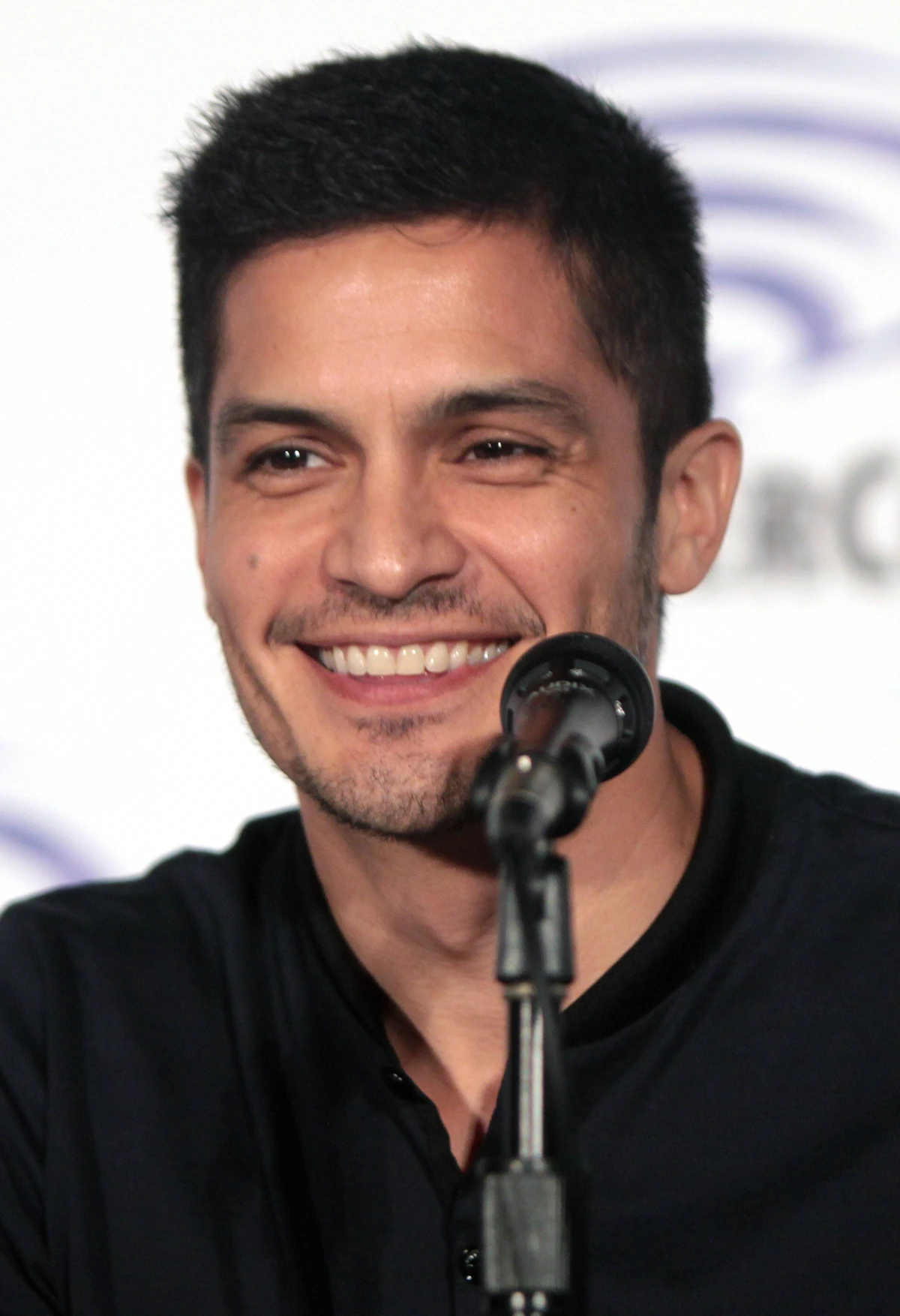 Nicholas Gonzalez | Wiki Grimm | Fandom