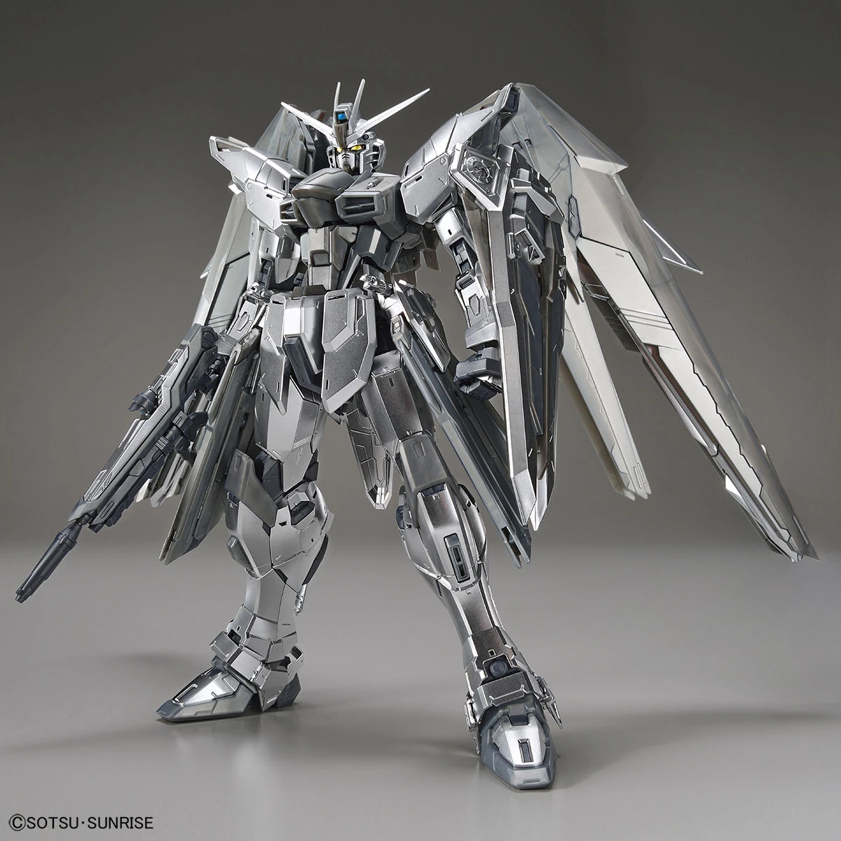 MG ZGMF-X10A Freedom Gundam (Ver. 2.0) (Silver Coating) | Gunpla Wiki ...