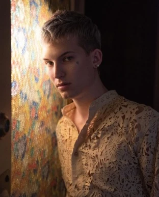 Gus Dapperton | Gus Dapperton Wiki | Fandom