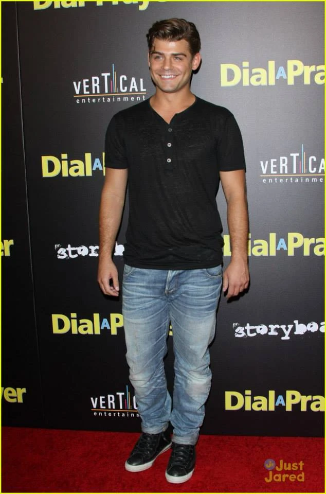 Garrett | Guys 101 Wiki | Fandom