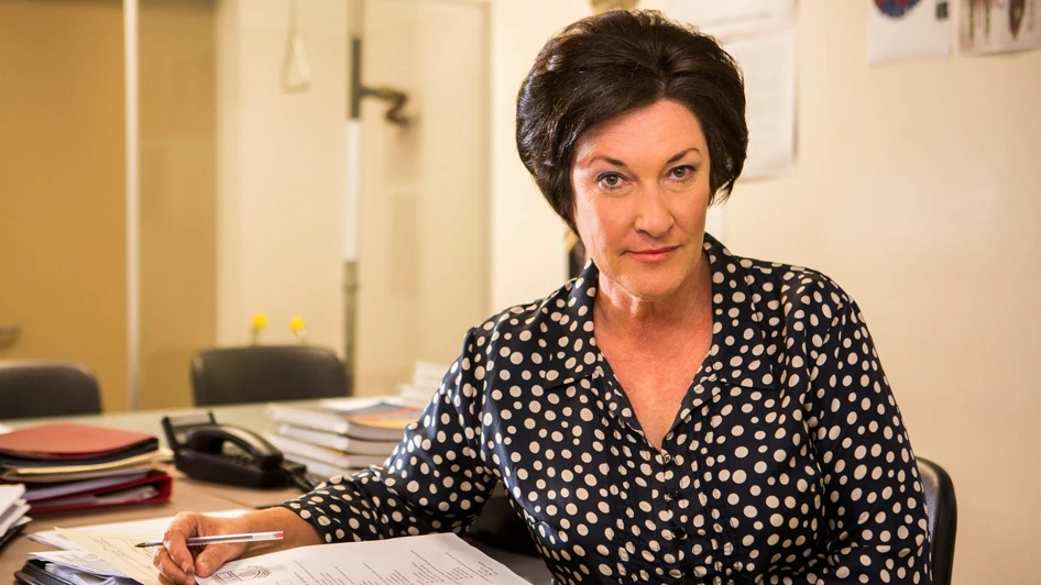 Ms. Trumble | H2O Just Add Water Wiki | Fandom