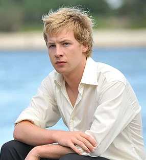 Léo McCartney | Wiki H2O Meninas Sereias | Fandom