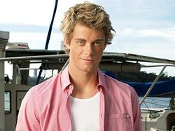 Luke Mitchell | Wiki H2O Meninas Sereias | Fandom