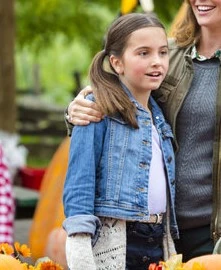 Zoe Lawson | Hallmark Channel the Heart of TV Wiki | Fandom