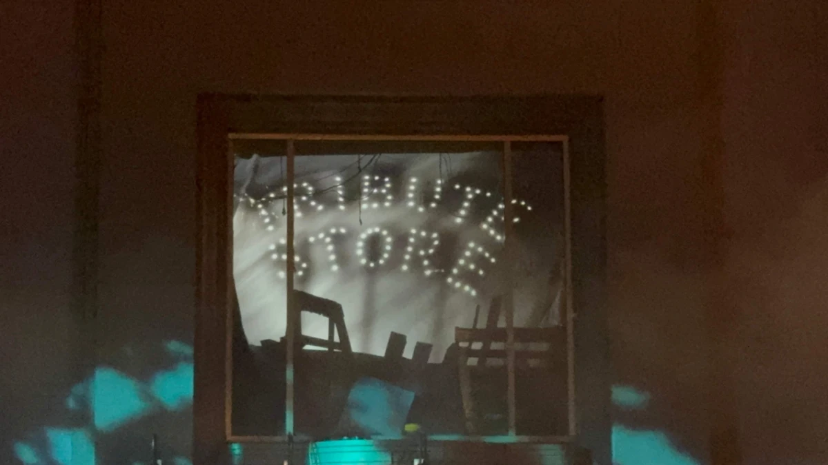 Halloween Horror Nights Tribute Store (2024) | Halloween Horror Nights ...