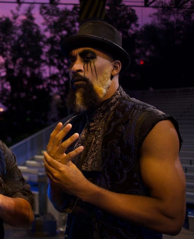 Too Tall Paul | Halloween Horror Nights Wiki | Fandom