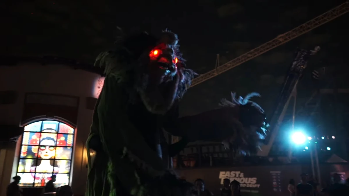 Murder of Crowz (Scarezone) | Halloween Horror Nights Wiki | Fandom