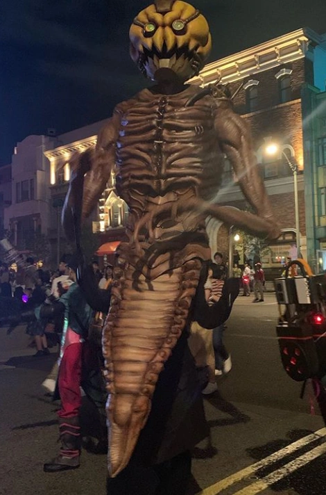Pumpkin Head Alien Creature | Halloween Horror Nights Wiki | Fandom