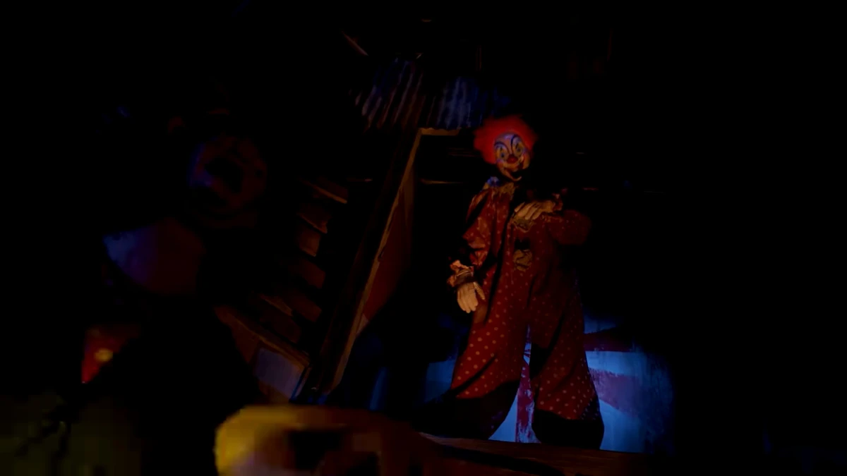 The Falling Clown | Halloween Horror Nights Wiki | Fandom